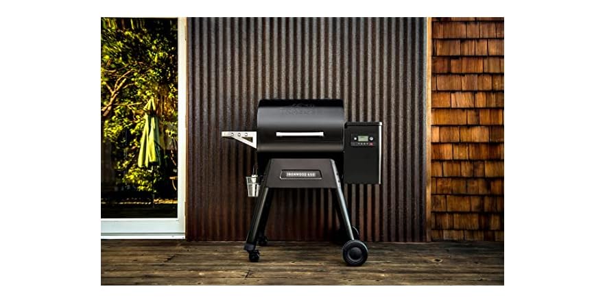 Traeger Grills Ironwood 650 Wood Pellet Grill
