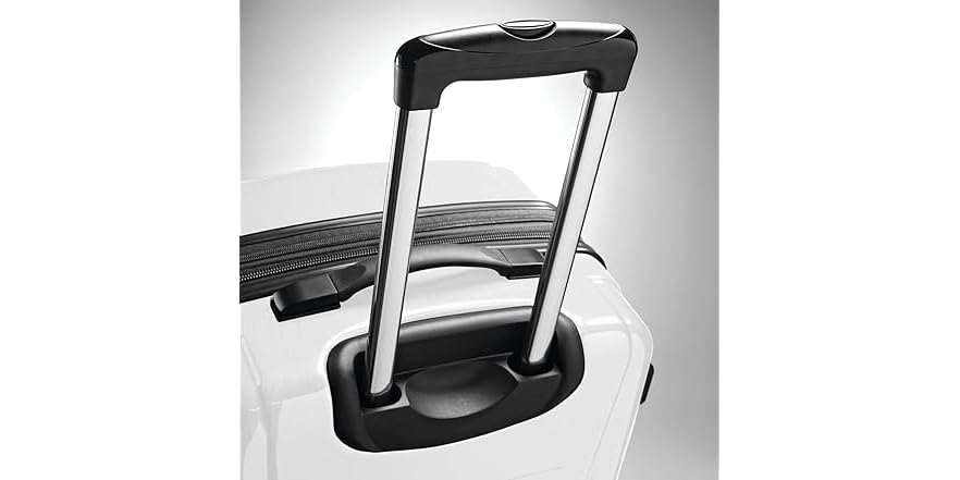 Samsonite Winfield 2 Hardside Luggage Set