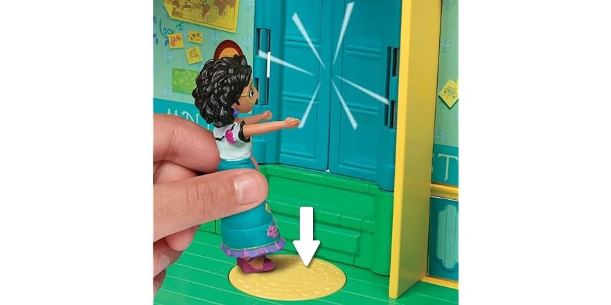 Disney Encanto Mirabel Small Doll & Room Set