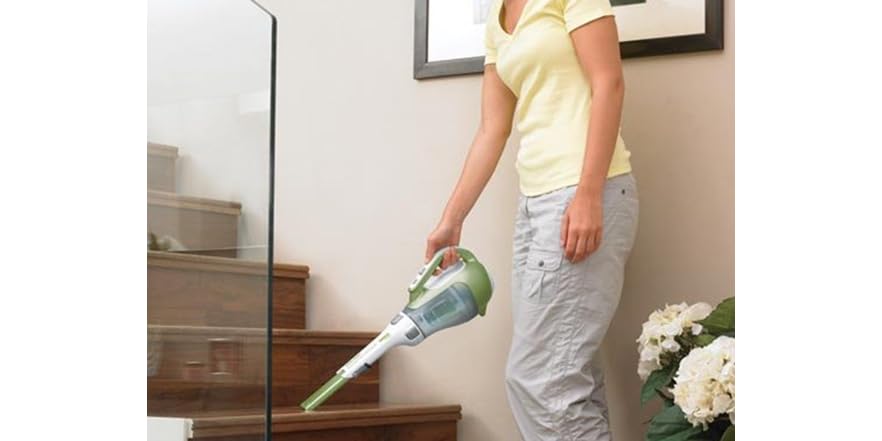 Black & Decker CHV1410L 14.4V Lithium Ion DustBuster