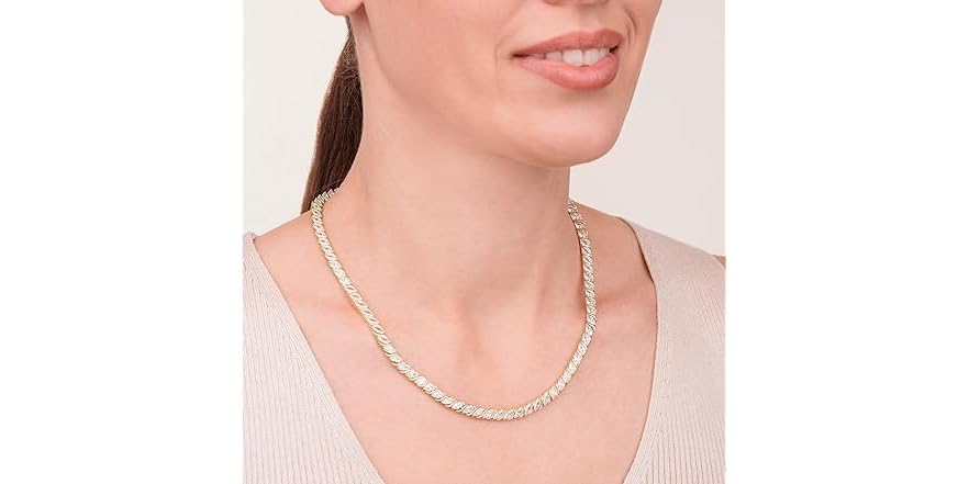 Amazon Essentials Cubic Zirconia Wave Necklace
