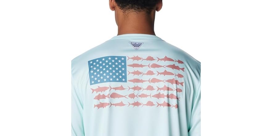 Columbia Men's Tackle PFG Fish Flag