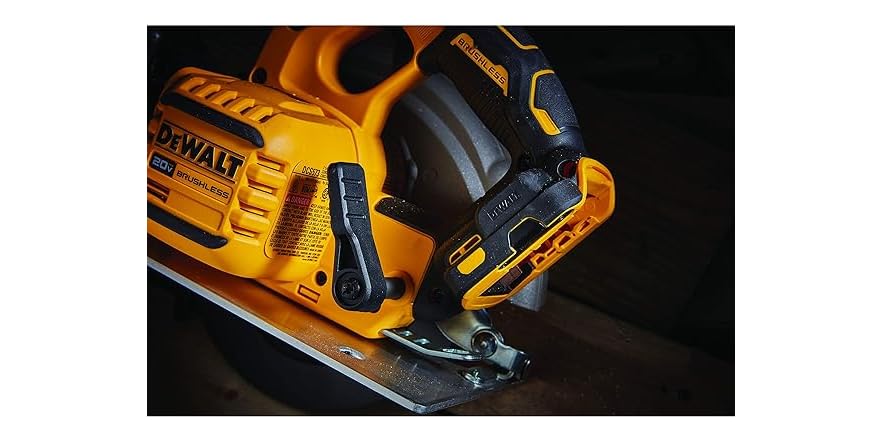 DEWALT DCS573B 20V MAX 7-1/4" Brushless Circular Saw