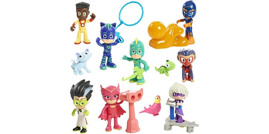 PJ Masks Deluxe Figure Set, 17 Pieces
