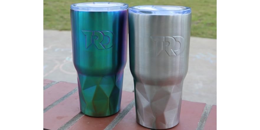 Twisted Root Design 30 oz Tumblers