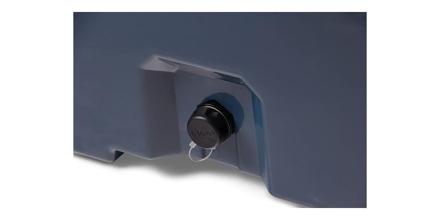 Igloo IMX 70 Qt Lockable Insulated Ice Chest