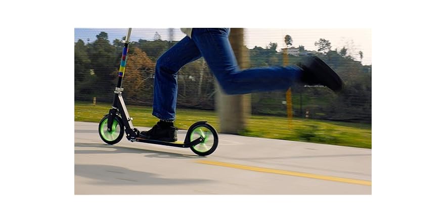 Razor A5 Lux Kick Scooter Kids Ages 8+ - 8"