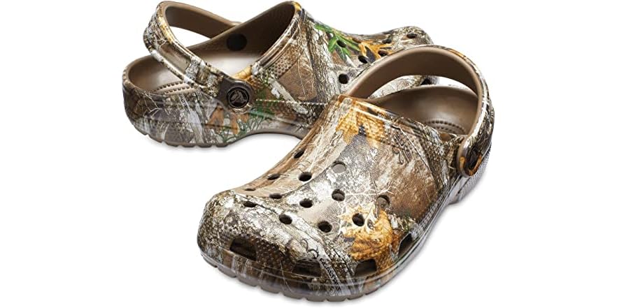 Crocs Unisex Classic Realtree Clogs 7 Women/5 Men