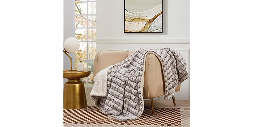 Hotel Suite Luxurious Reversible Throw