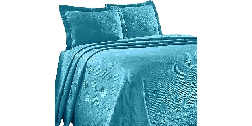 SUPERIOR Geometric Fret Bedspread with M