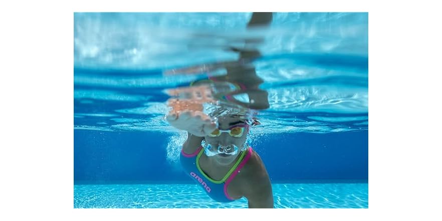 ARENA Cobra Ultra Swipe Racing Swim