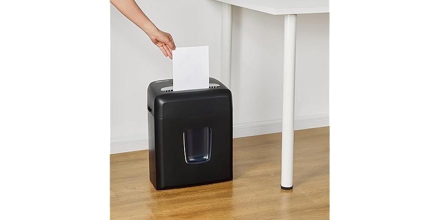 Amazon Basics Paper Shredder