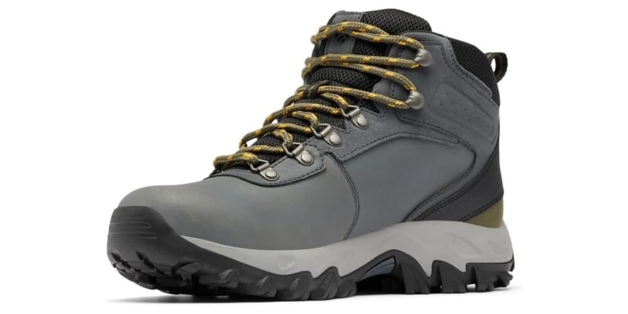 Columbia Men's Newton Ridge Boot (10, 17) (Open Box)