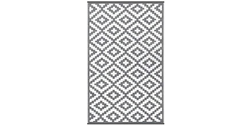 Green Decore Outdoor Rug