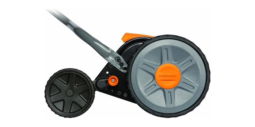Fiskars StaySharp Push Reel Lawn Mower