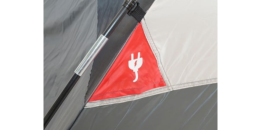 Timber Ridge 6 or 8 Person Deluxe Dome Tent