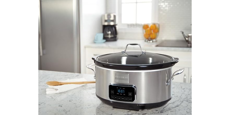 Frigidaire Professional Stainless 7-Quart Programmable Slow Cooker