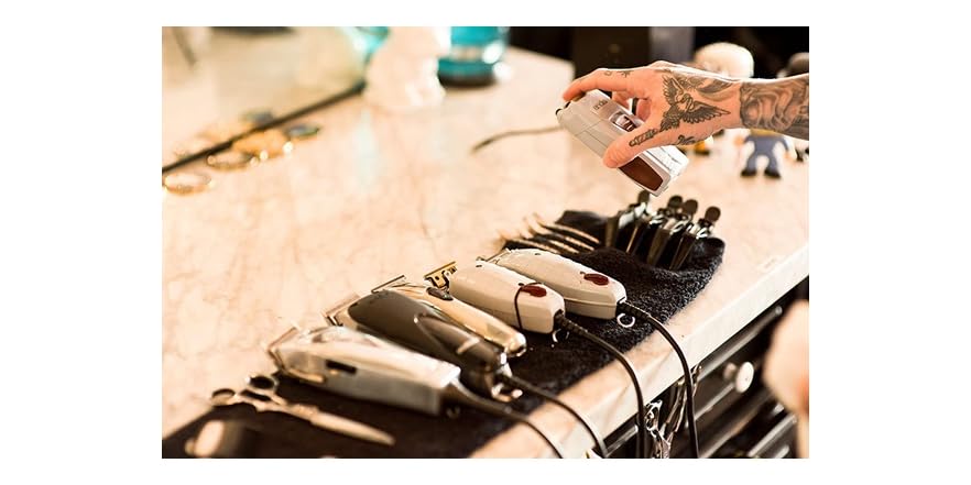 Andis Outliner II Square Blade Trimmer