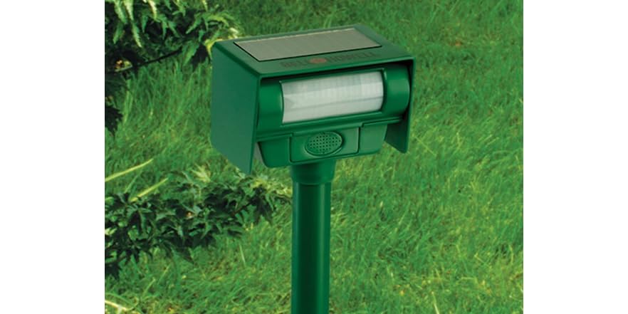 Bell + Howell 30' Solar Animal Repeller