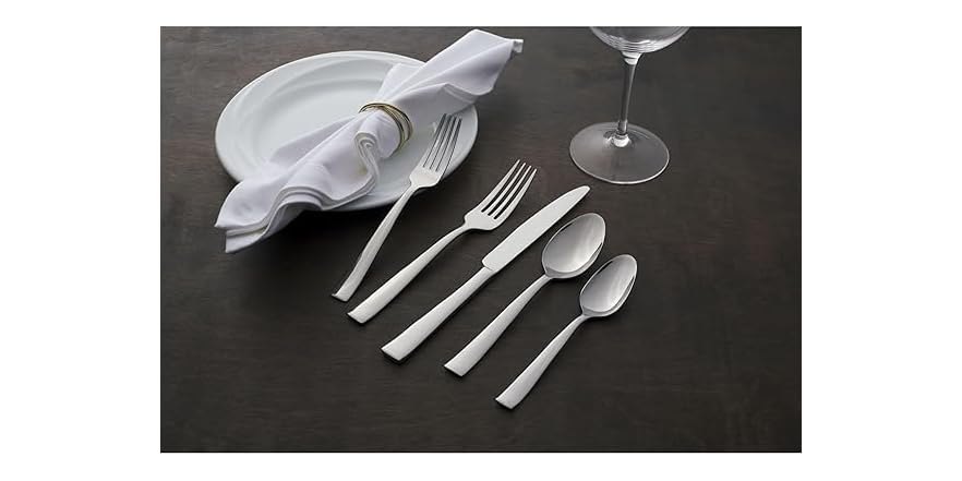 Oneida 20pc Monolith Flatware Set