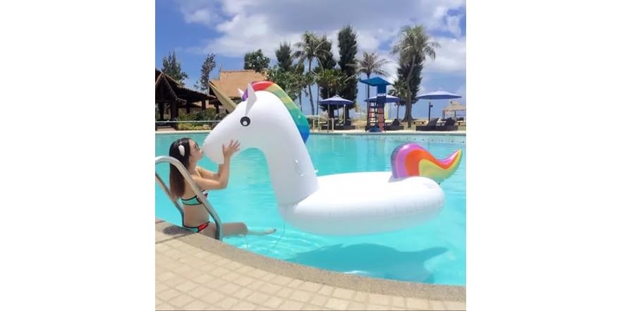 Giant Inflatable Unicorn Pool Float