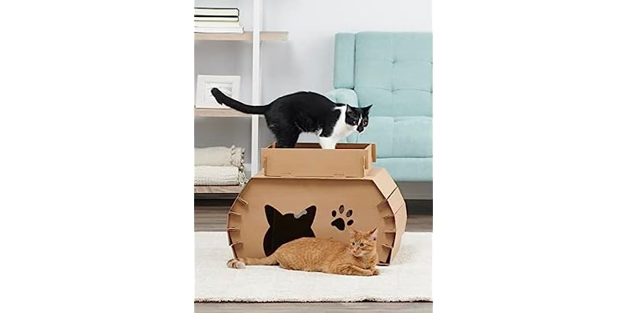 Carlson Cat Camper with Scratching Pad