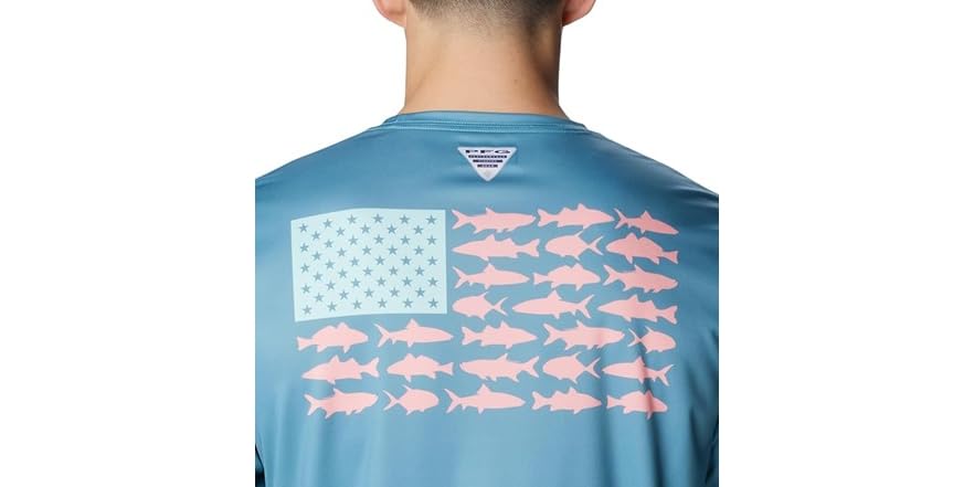 Columbia Men's Tackle PFG Fish Flag