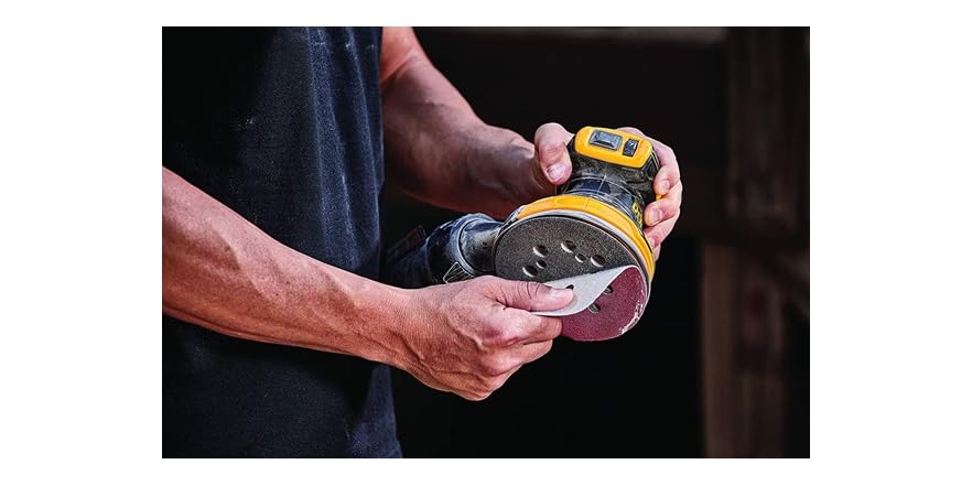 DEWALT 20V Max Random Orbital Sander Kit