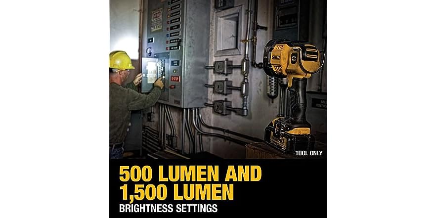 DEWALT DCL043 20V MAX pivot head 1,500 lumens light