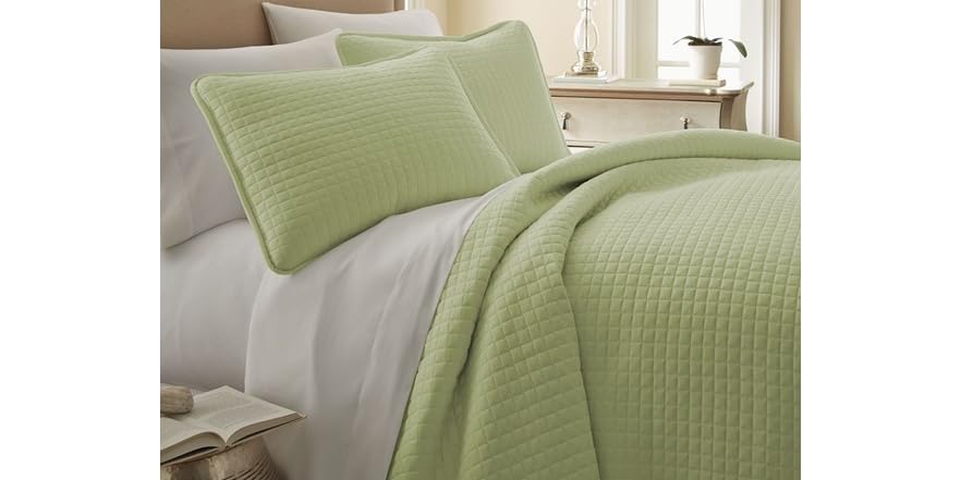 Vilano 100% Microfiber Quilt Sets