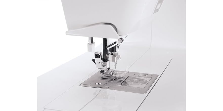 SINGER XL-550 Sewing and Embroidery Machine White