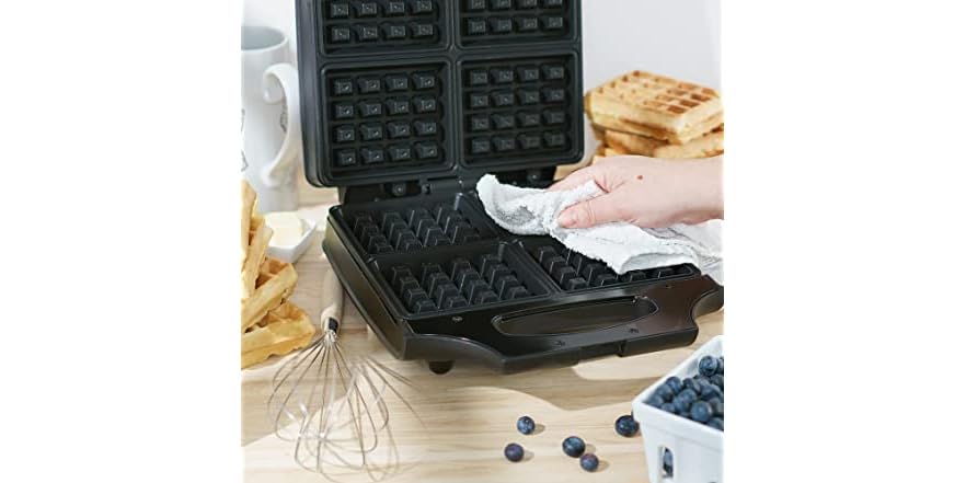 BELLA Classic Waffle Iron