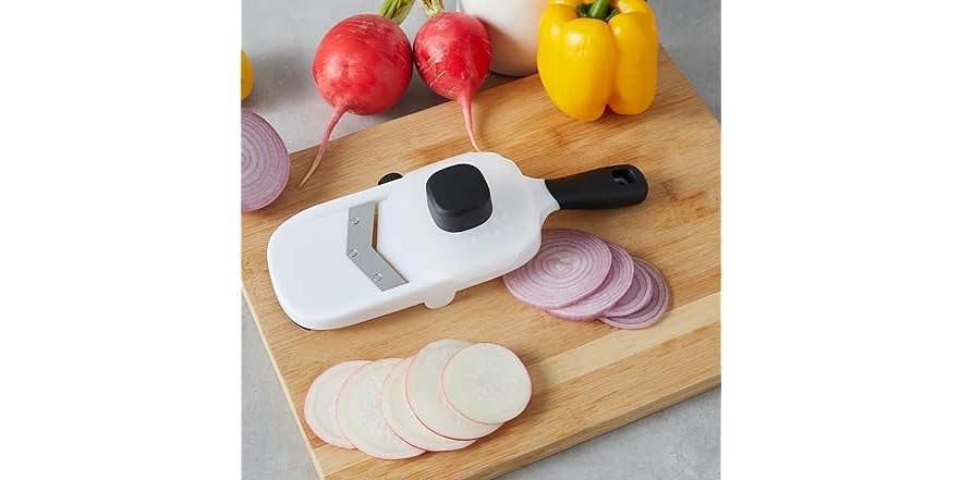 Amazon Basics Hand-held Mandoline Slicer
