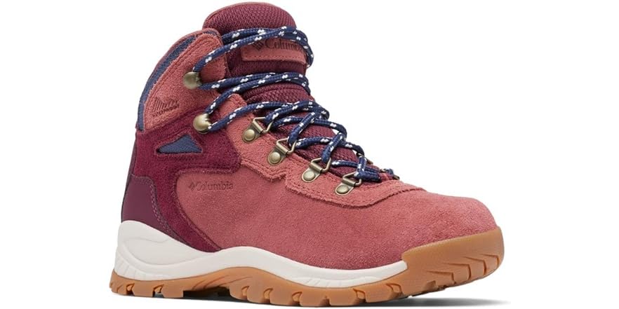 Columbia Women's Newton Ridge Plus Waterproof