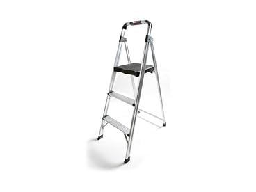 Rubbermaid 3-Step Ultra-Light Stool