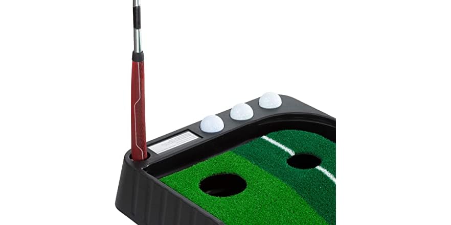 Putting Green with Gravity Fed Golf Ball Return