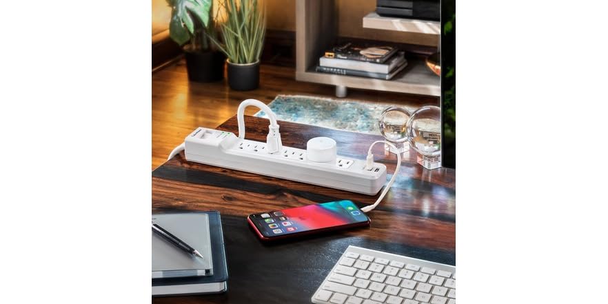 (NEW) CyberPower P704URC1 7-Outlet Surge Protector