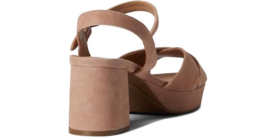 Cosmos Shoes, 7W