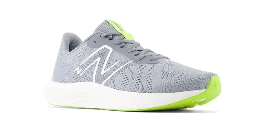 New Balance Men's DynaSoft Pro Run Shoe