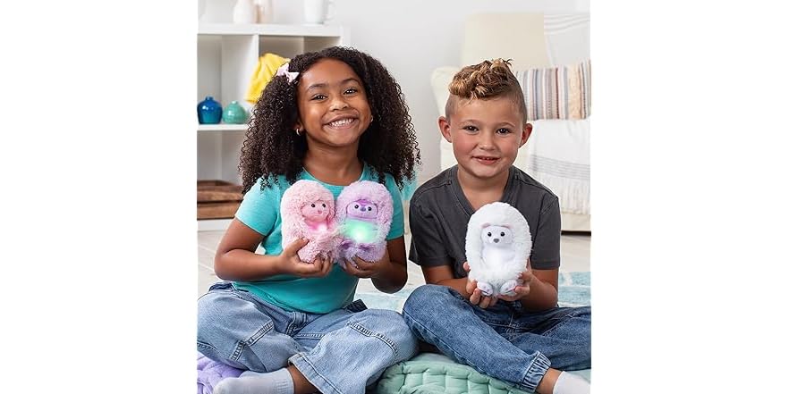 Curlimals Arctic Glow Pip Penguin Plush