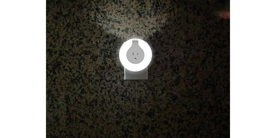 MAX Smart Home Round Nightlight with Outlet Charger
