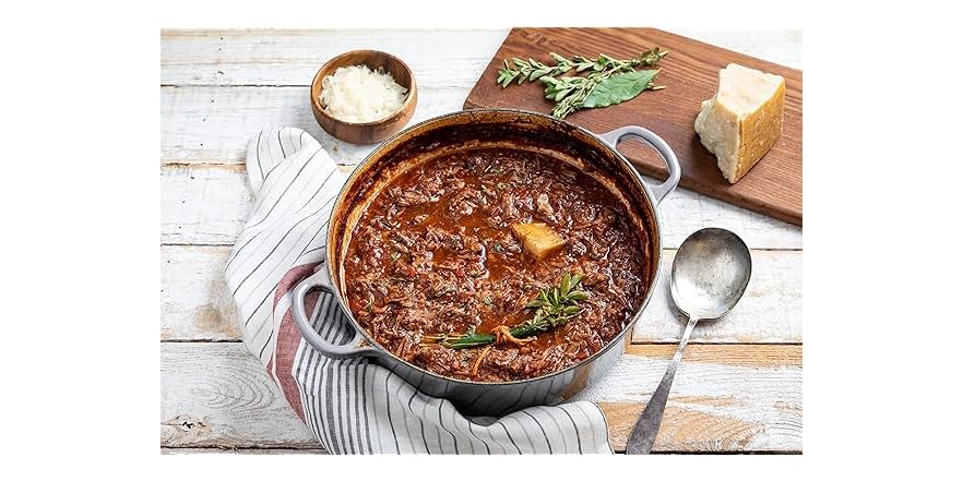 Le Creuset Cast Iron Round Dutch Oven