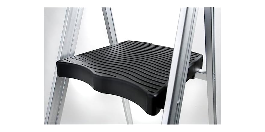 Rubbermaid 3-Step Ultra-Light Stool
