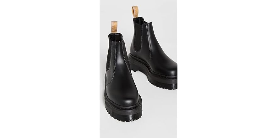 Dr. Martens Women's Mono Chelsea Boot (6/5)