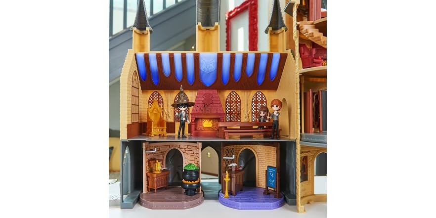 Harry Potter Deluxe Hogwarts Castle (Open Box)