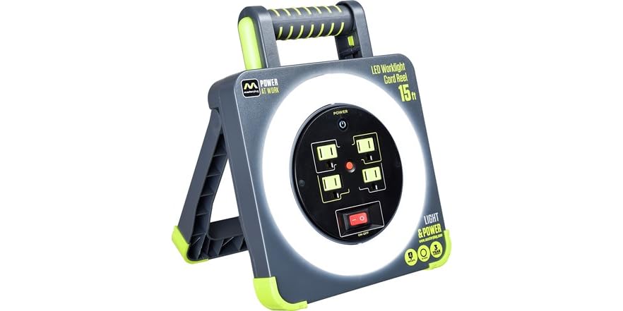 Masterplug Light & 15ft Cord Reel w/4 Outlets