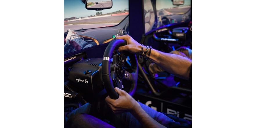 Logitech G920 Driving Force Racing Wheel & Pedals