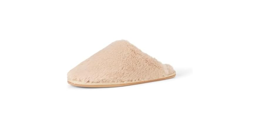 Amazon Essentials Women's Fuzzy Plush Slippers