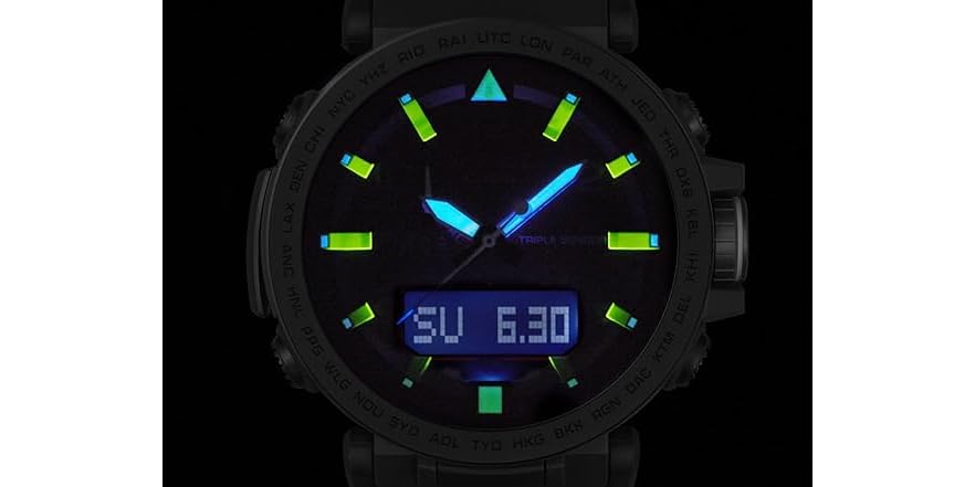 Casio 'PRO TREK' Solar Powered Watch