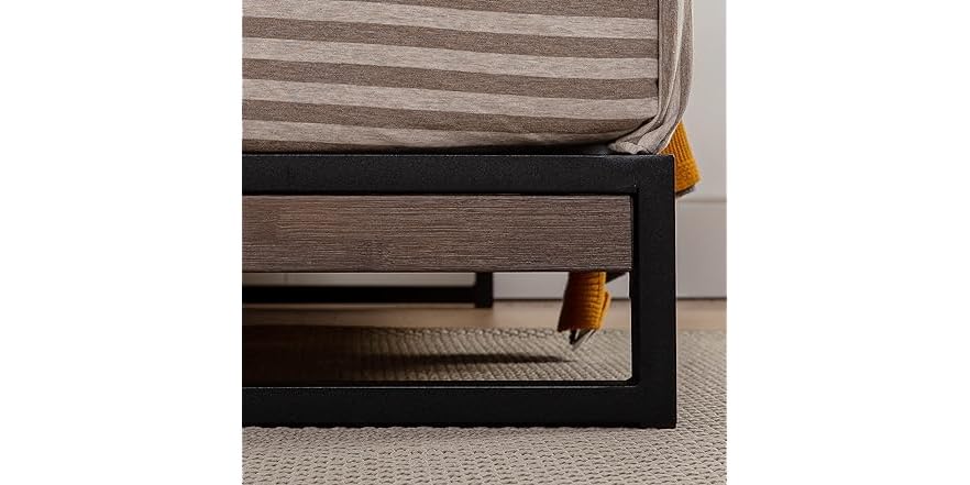 Zinus Full Size Bamboo and Metal Platform Bed Frame